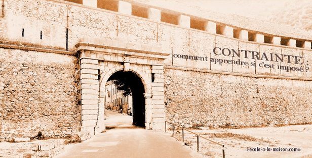 Contrainte | Aide pour l'enfant ? Apprendre librement avec leçon imposée